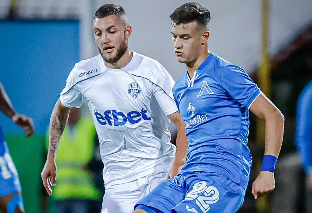 Извикаха на пожар Патрик-Габриел Галчев в националния, Турицов под ...